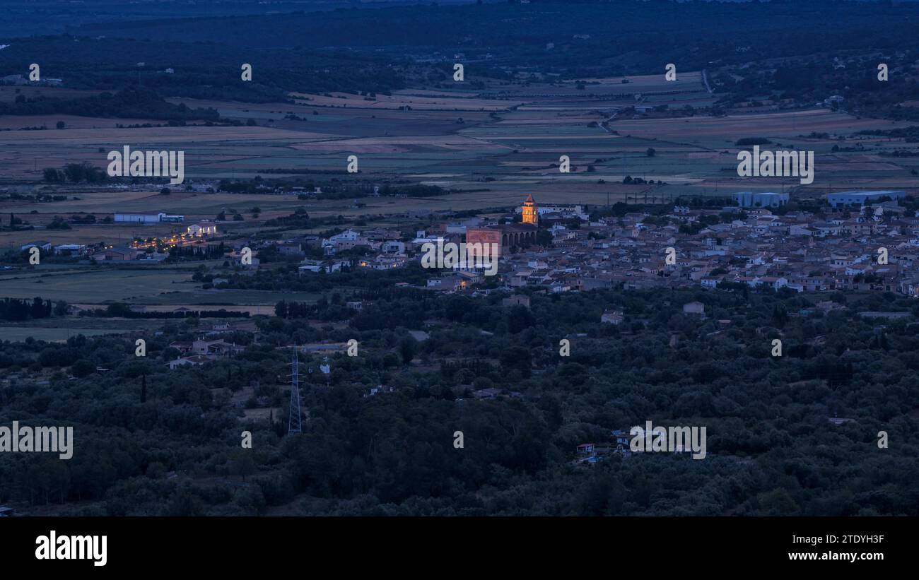 First light of dawn in the town of Petra, seen from the sanctuary of ...