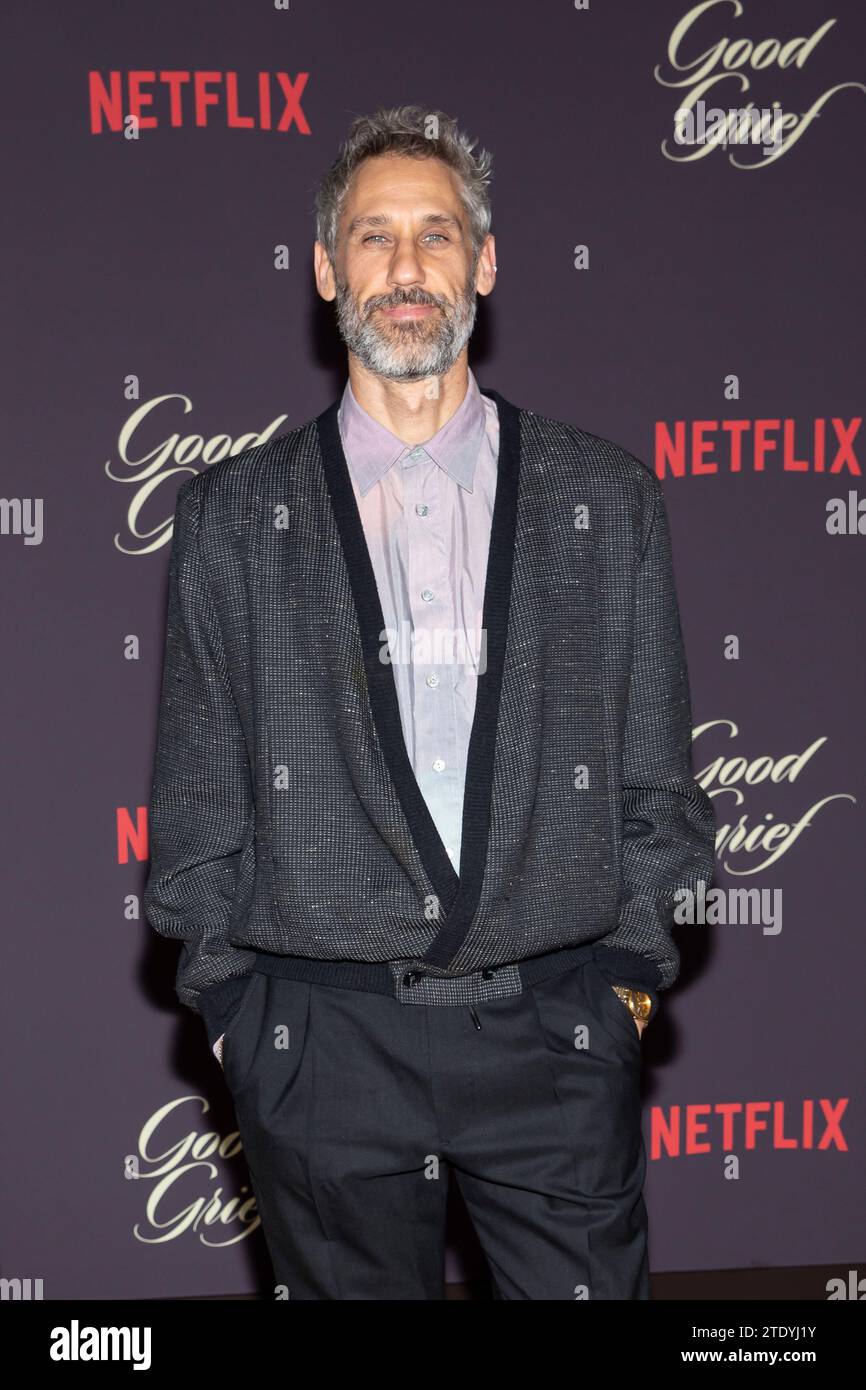 Los Angeles, USA. 19th Dec, 2023. Rob Simonsen attends the arrivals of ...