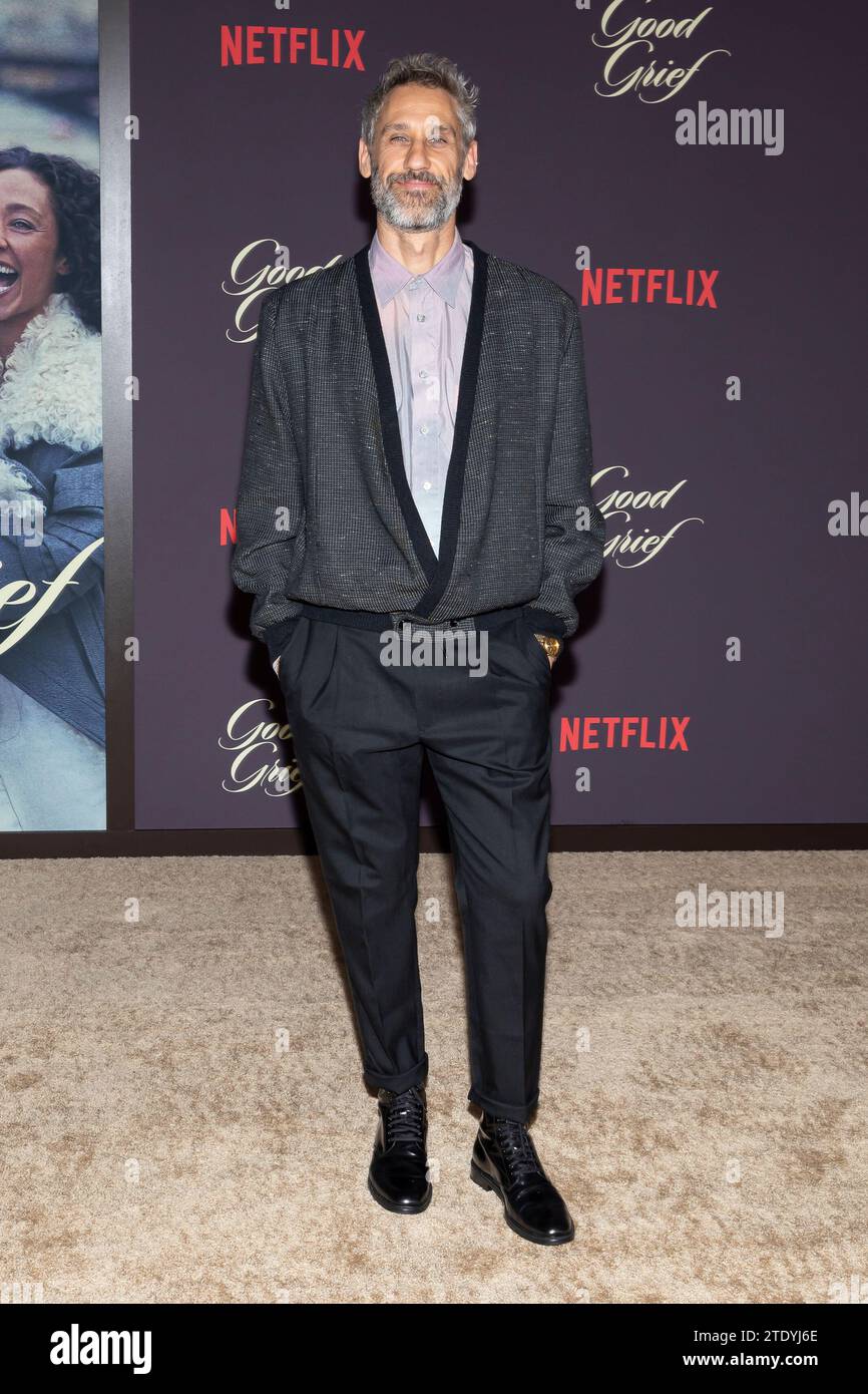 Los Angeles, USA. 19th Dec, 2023. Rob Simonsen attends the arrivals of ...