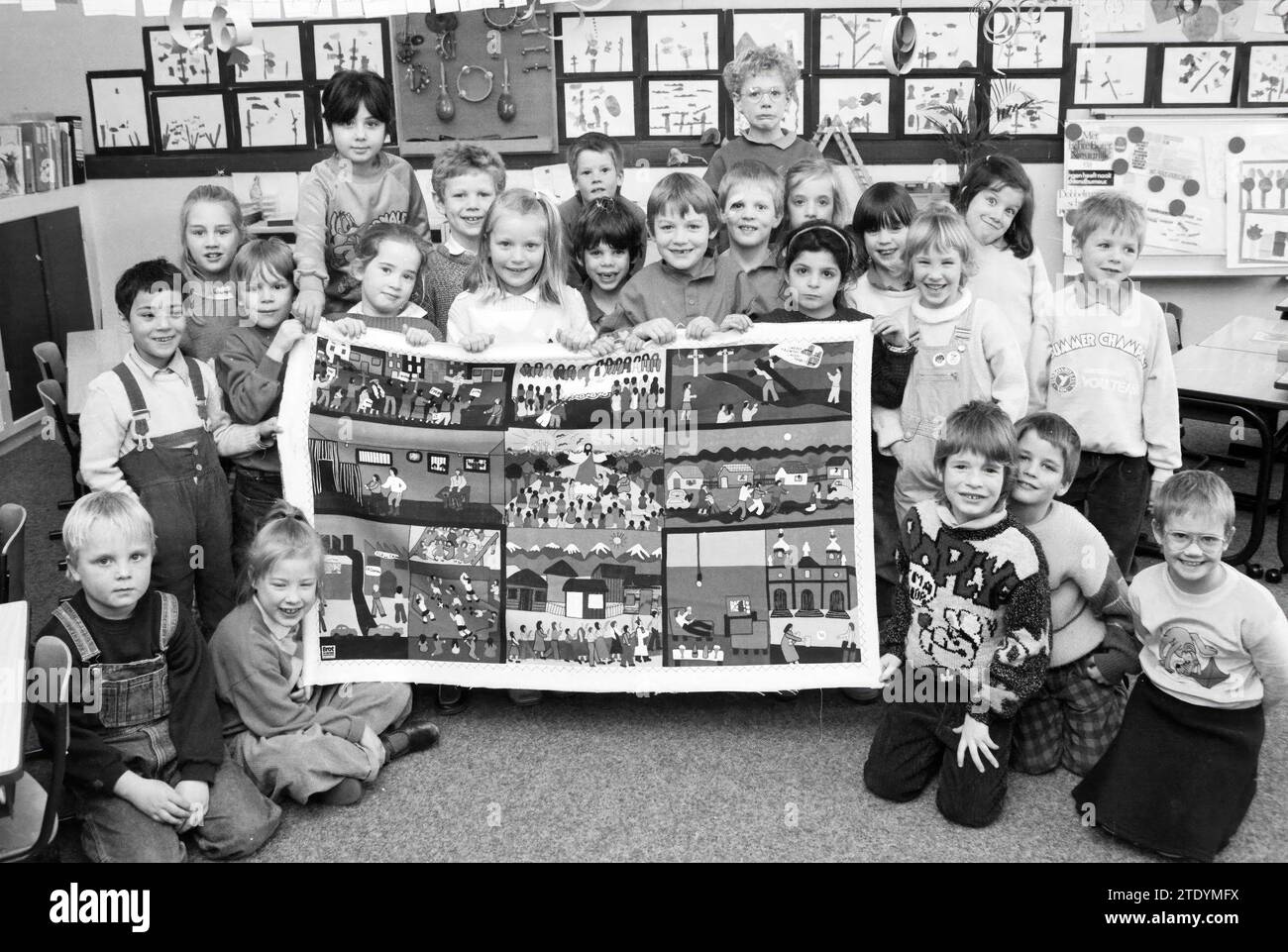 Children with hunger cloth Cardinal Alfrink School, Children, kid ...