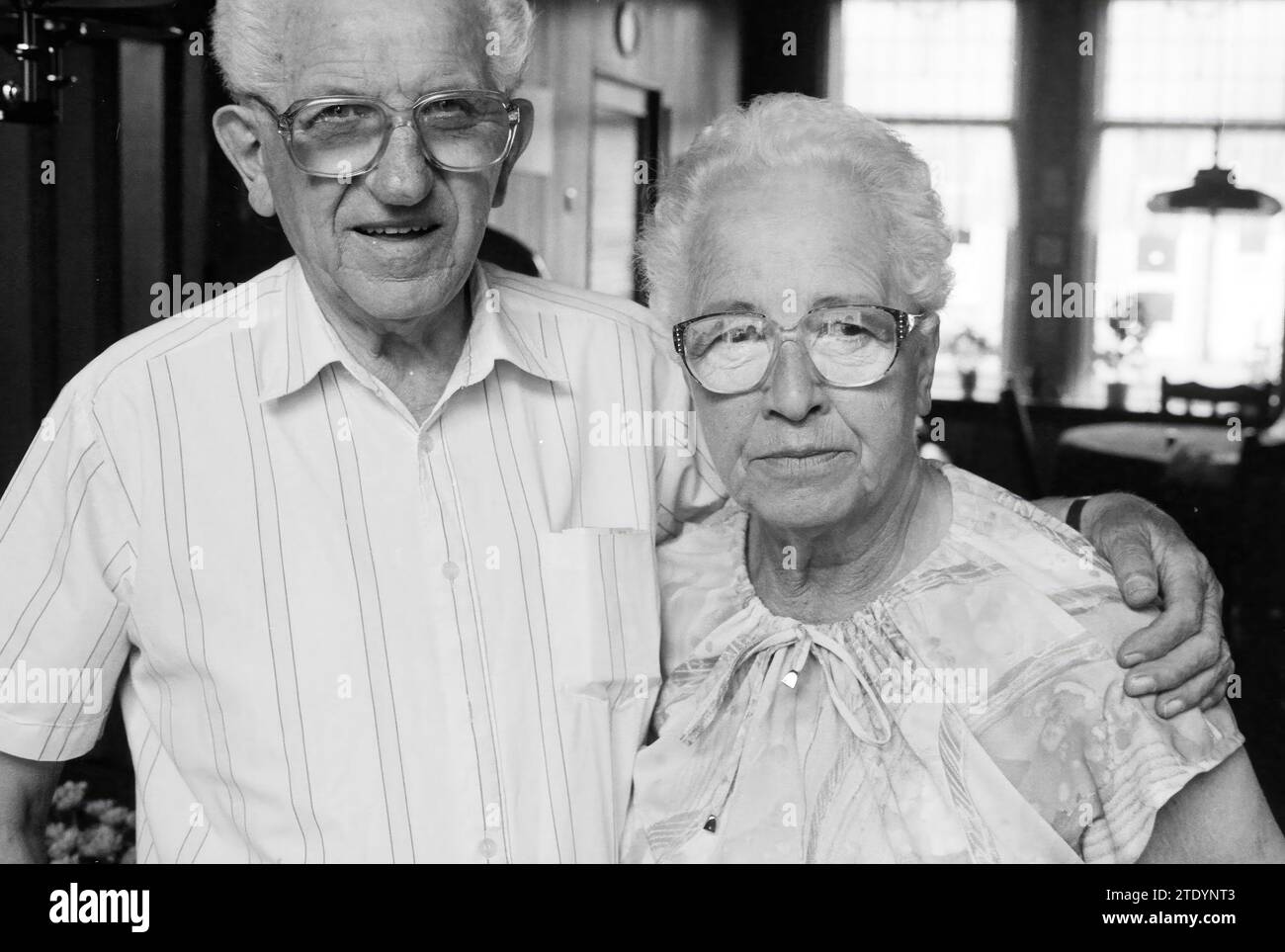 Bridal couple geeris family hi-res stock photography and images - Alamy