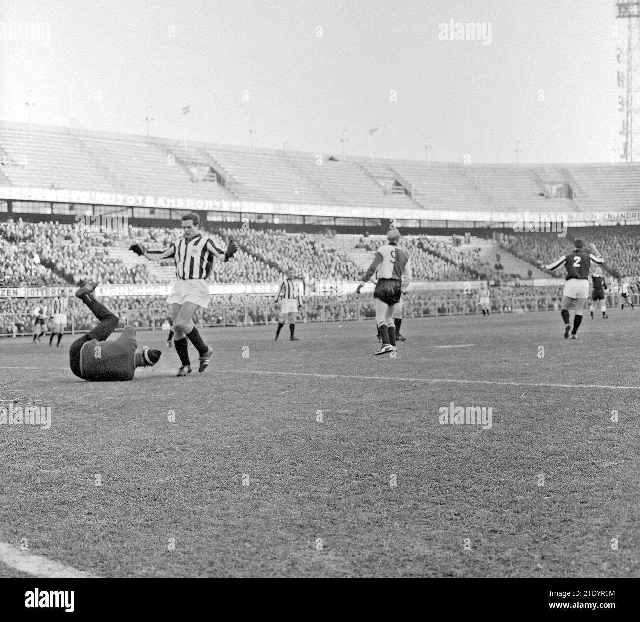 Feyenoord against heracles hi-res stock photography and images - Alamy
