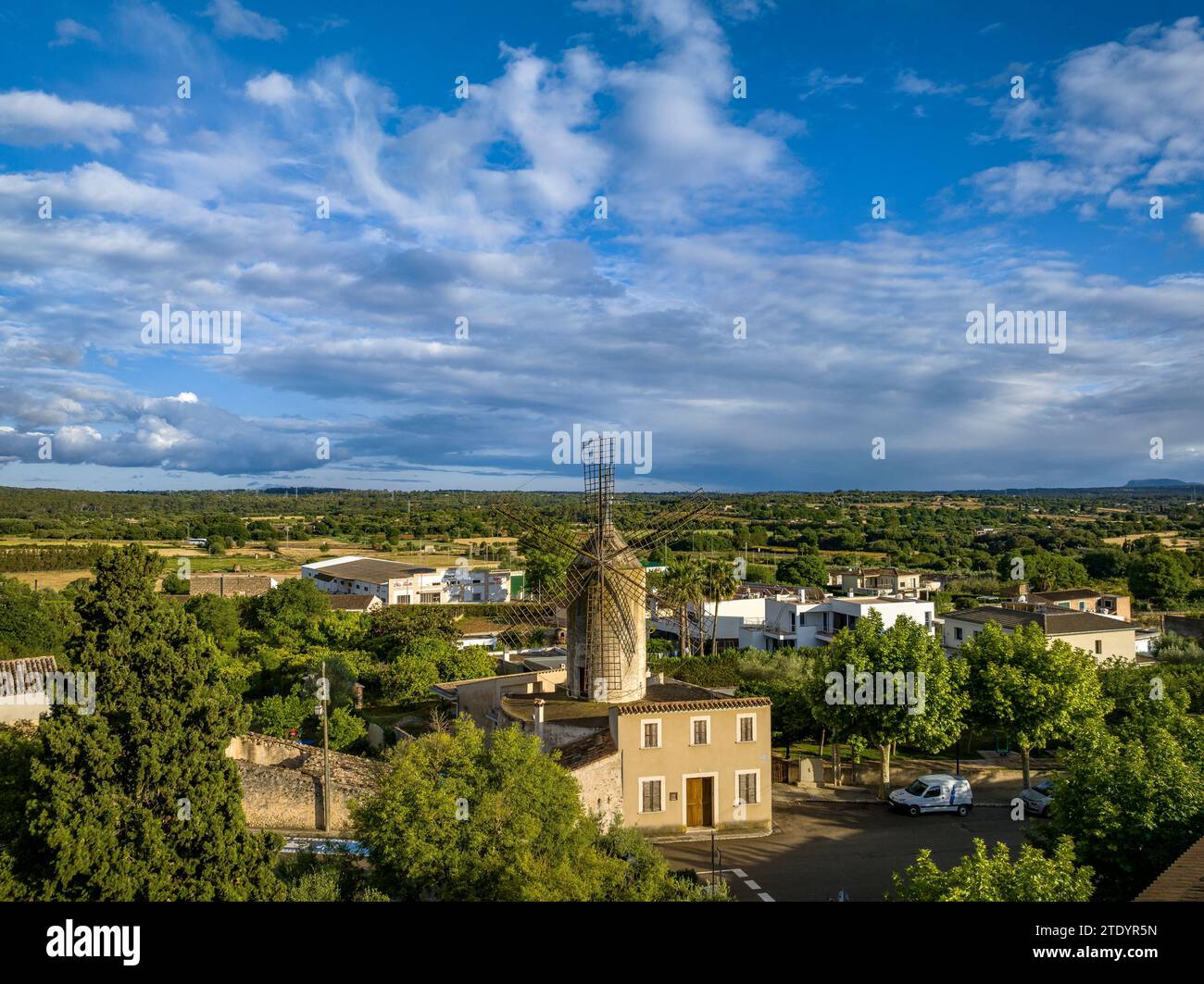 Molino en mallorca hi-res stock photography and images - Alamy
