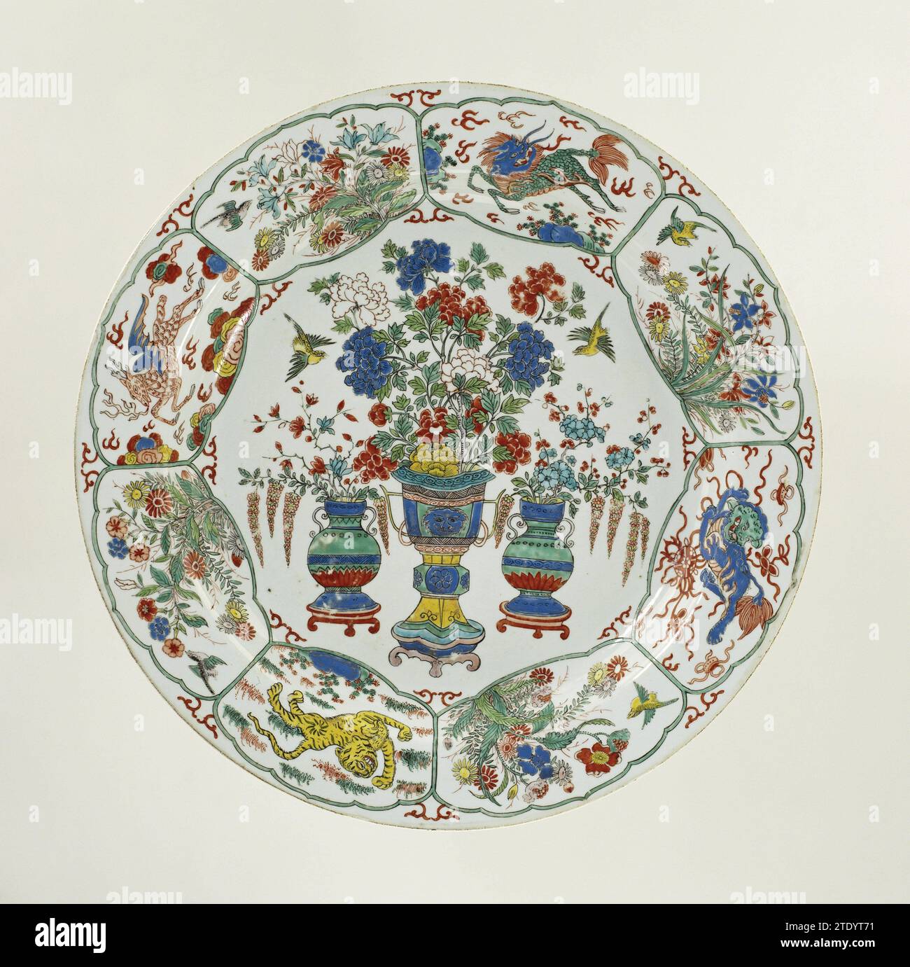 Qilin dish hi-res stock photography and images - Alamy