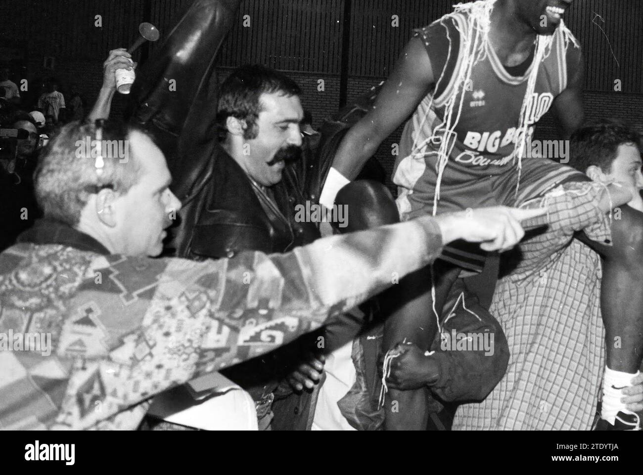 Basketball: Akrides - Rotterdam, 27-03-1996, Whizgle News from the Past ...