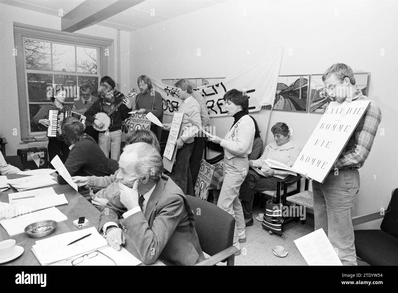 Demonstration against atomic missiles/neutron bomb at Haarlem city hall ...
