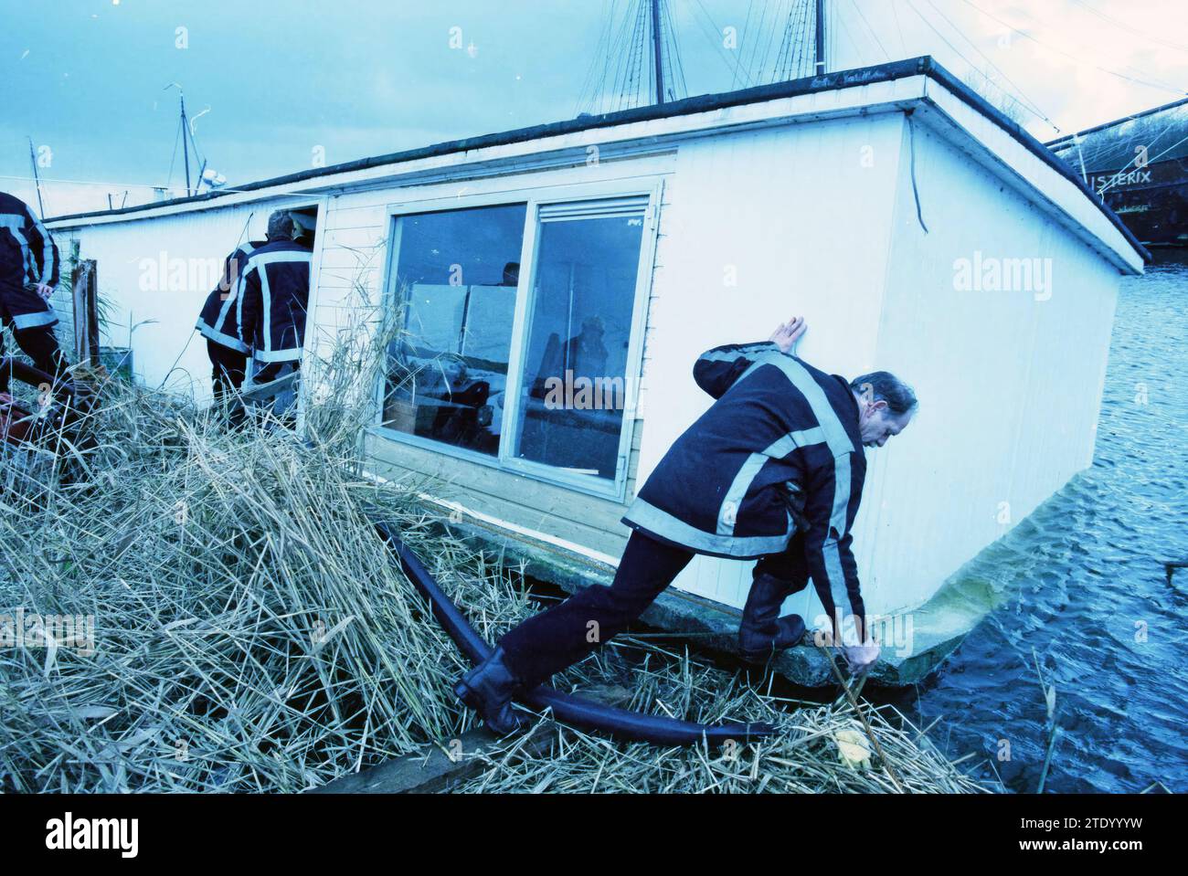 Sinking houseboat side canal b spaarnwoude hi-res stock photography and ...