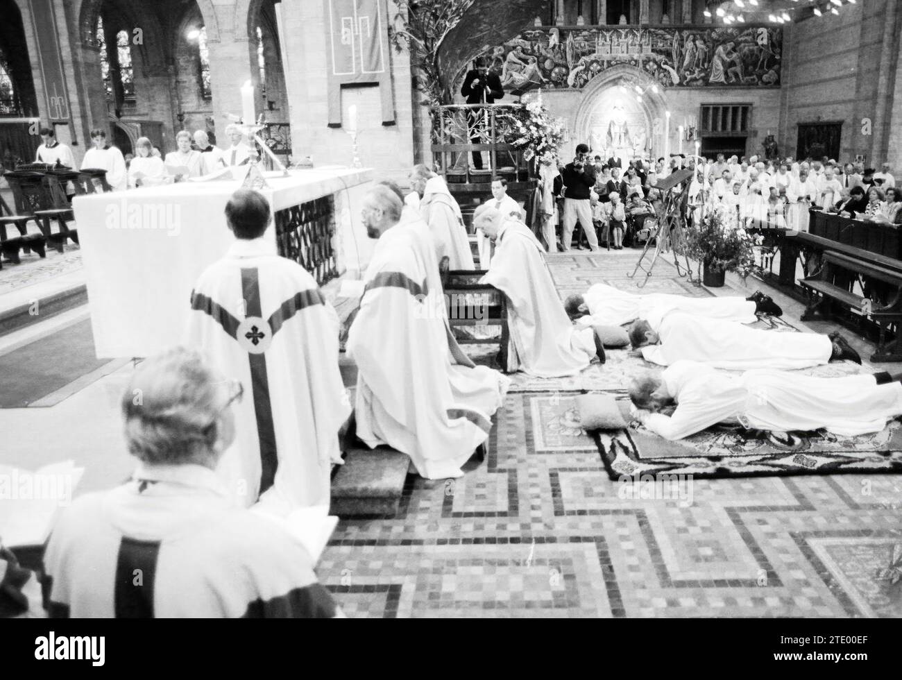 Church service in Roman Catholic church, 00-00-1990, Whizgle News from ...