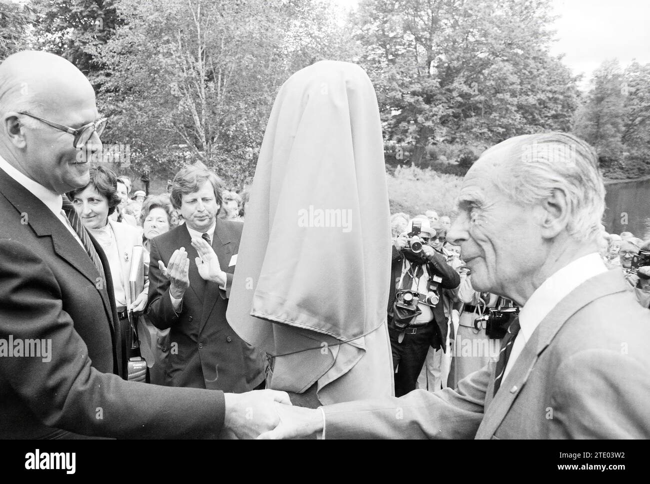 Unveiling of statue Anton Pieck, Revelations, 16-06-1983, Whizgle News ...