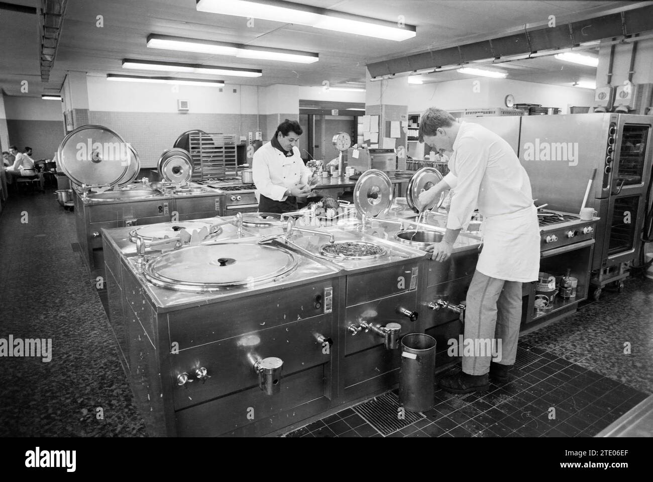 Interior kitchen zeeweg hospital hi-res stock photography and images ...