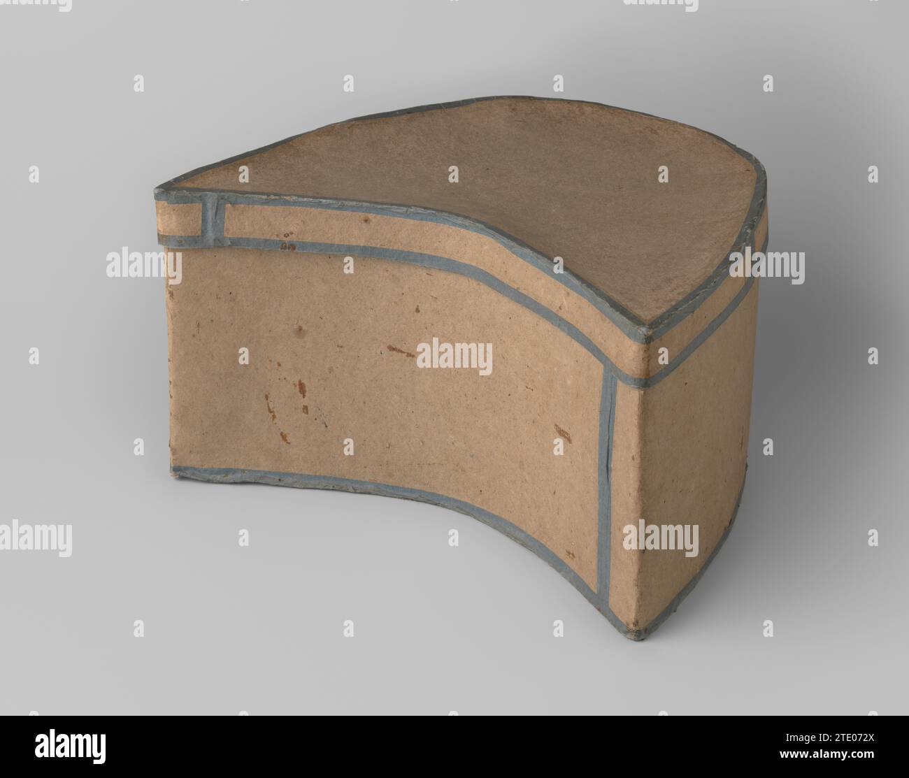 Halvemane -shaped light gray cardboard box with blue piping, G. Nijman ...