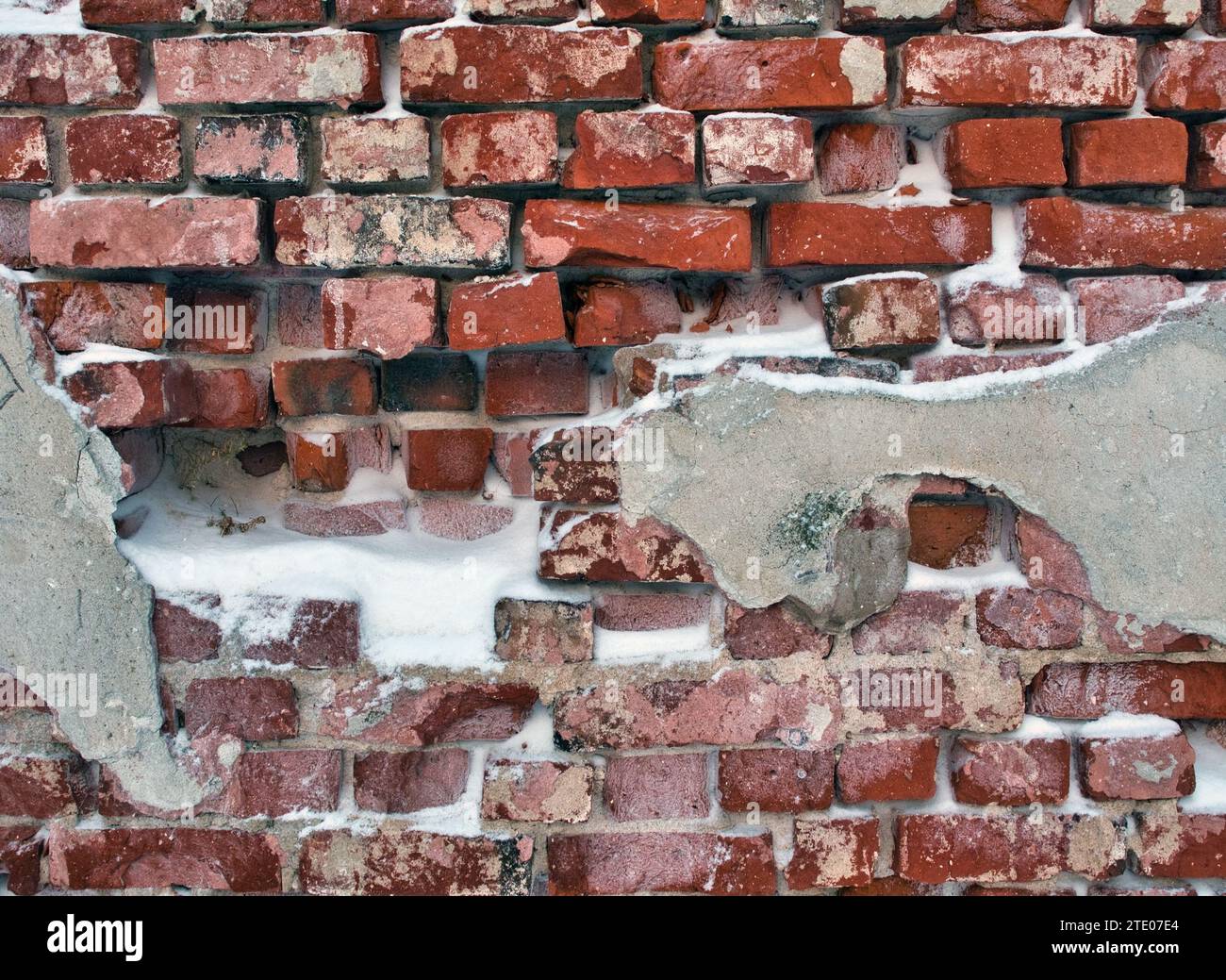 Red bricks on wall damaged hi-res stock photography and images - Alamy