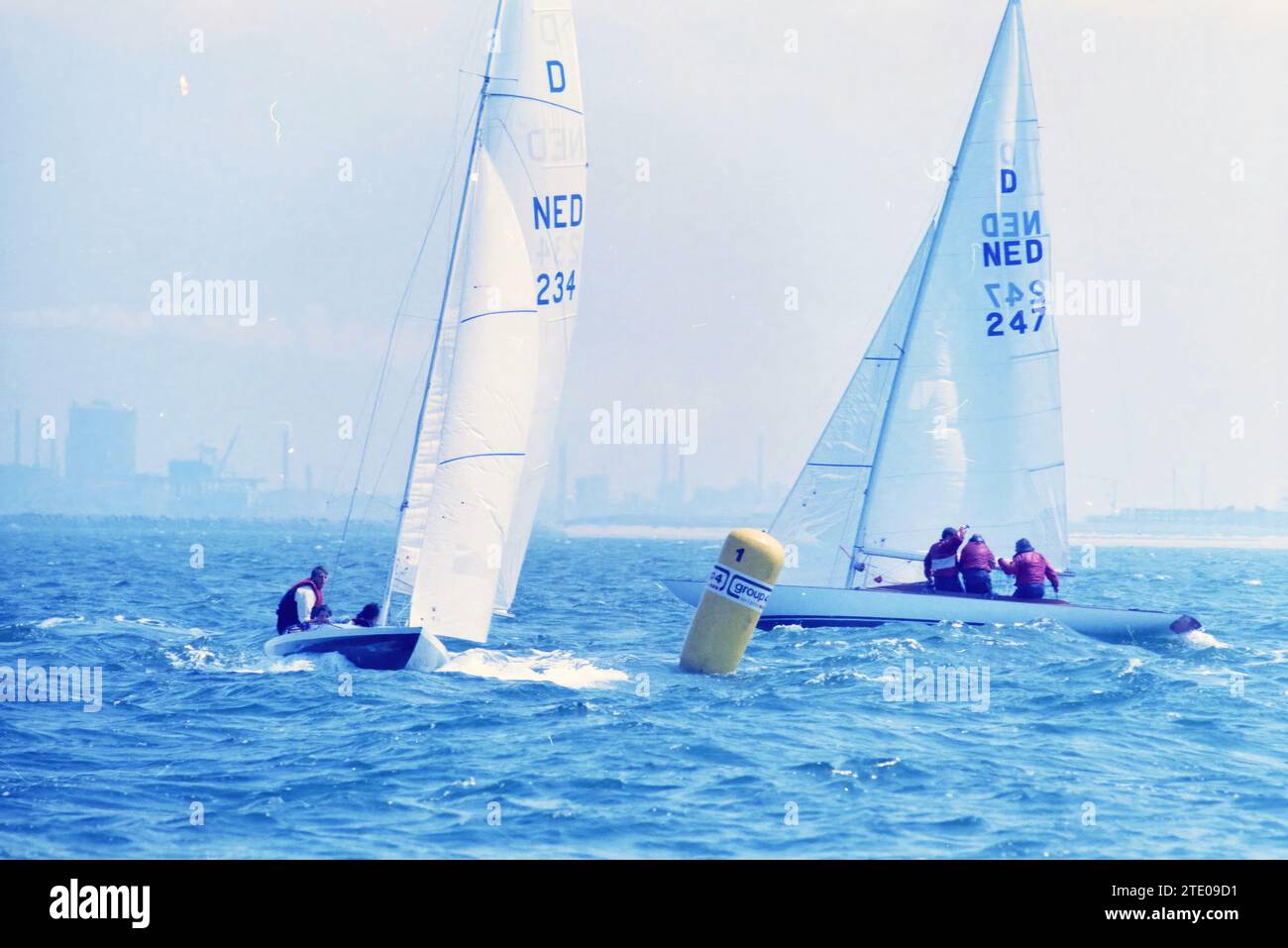 Dragon class hi-res stock photography and images - Alamy