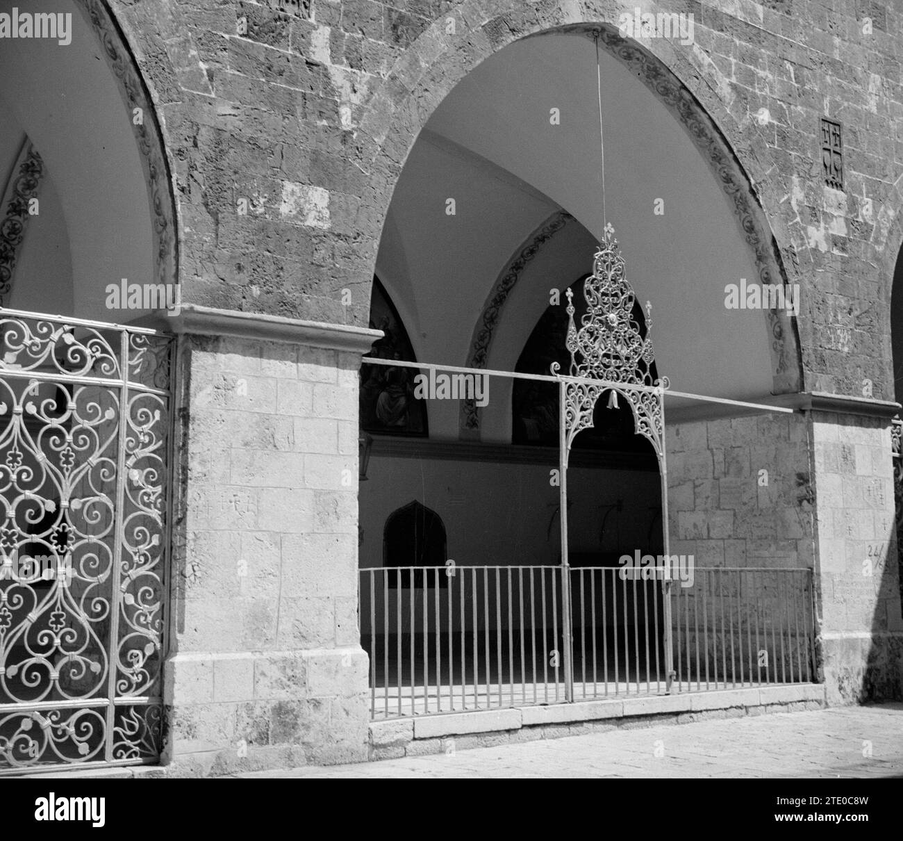 Inside st james Black and White Stock Photos & Images - Alamy