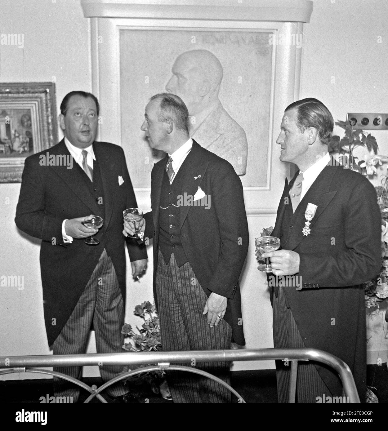 Factory directors Jan (left) and Albert van Abbe in conversation with ...