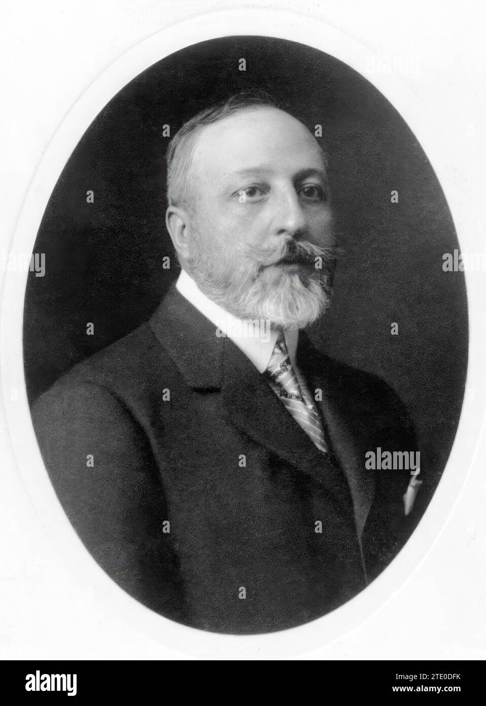 04/30/1912. Mr. Javier Sánchez Dalp Calonge, deputy A Cortes, president ...
