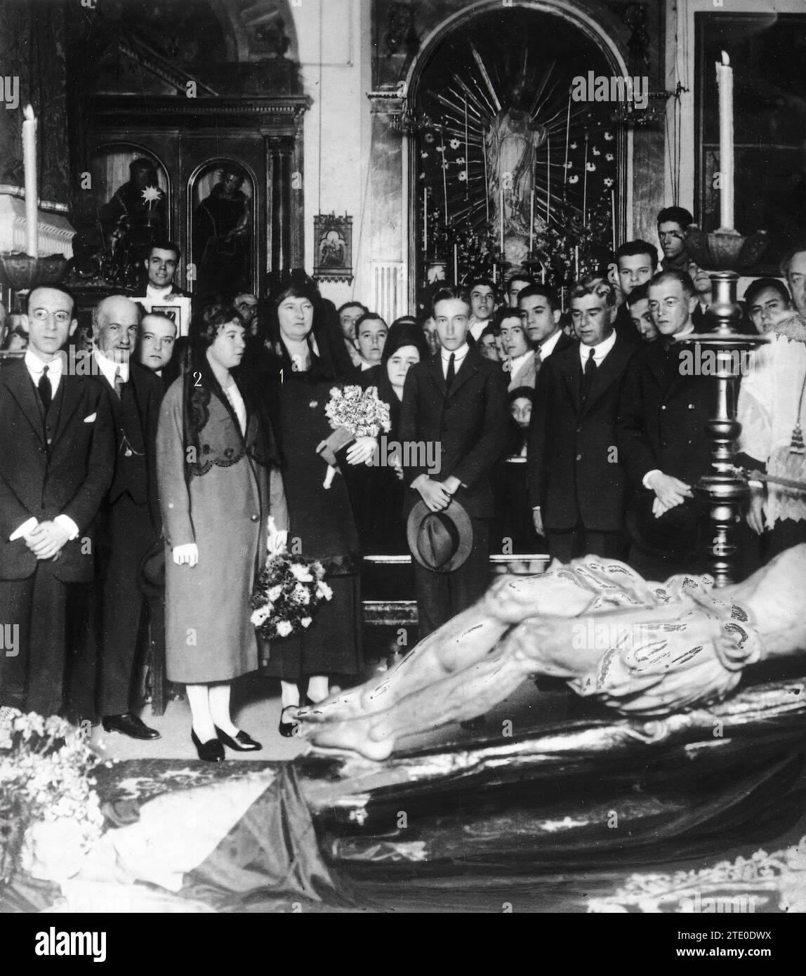 02/28/1926. Seville. Before the Holy Christ of the Expiration. Their ...