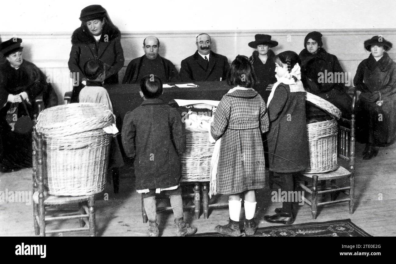 1918 school children hi-res stock photography and images - Alamy