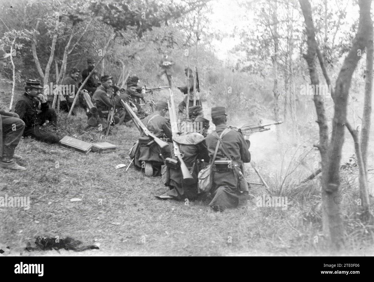 French machine gun section hi-res stock photography and images - Alamy