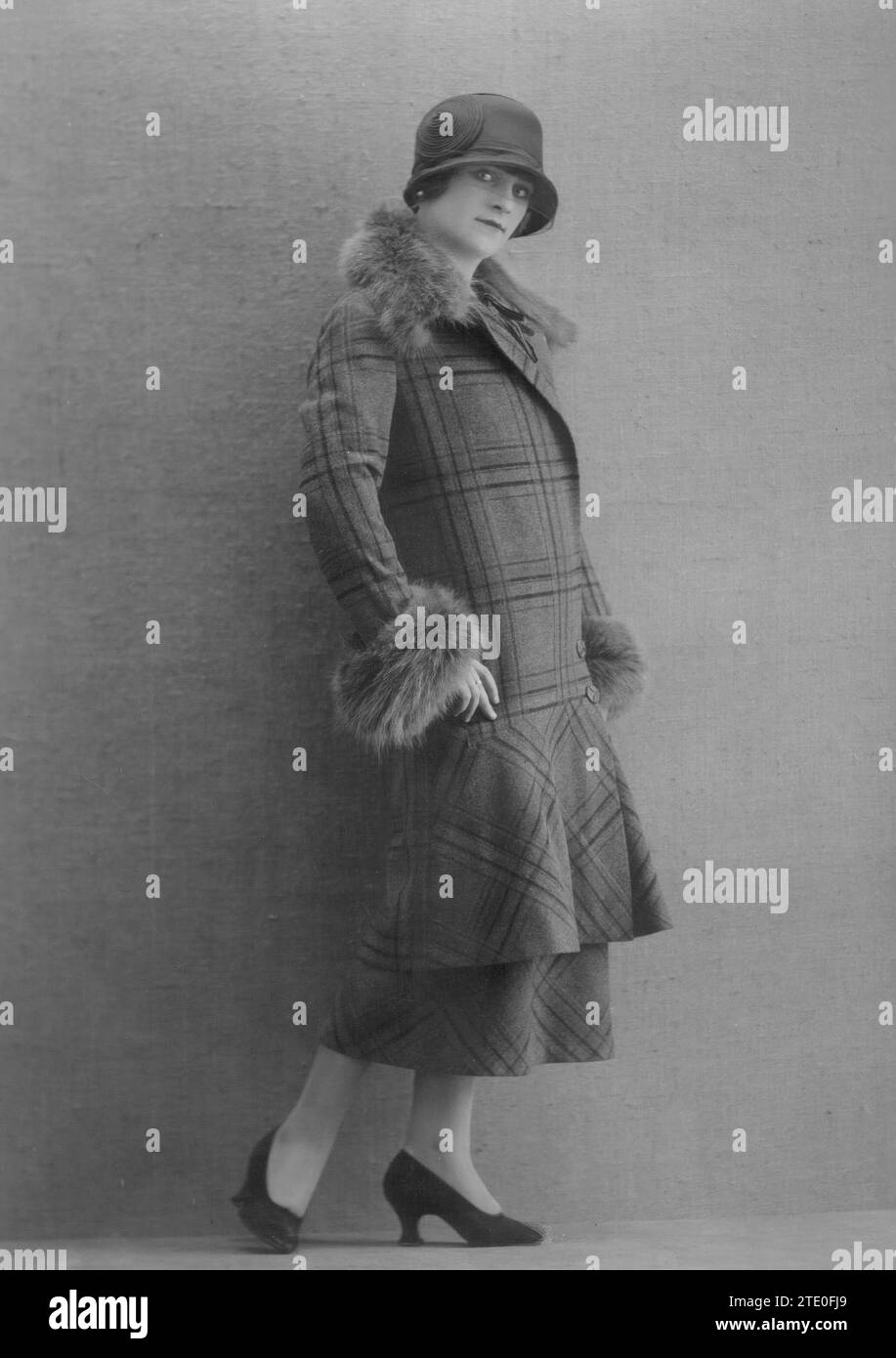 In the Image, a coat from 1924 designed by Roger Bernard. Credit: Album ...