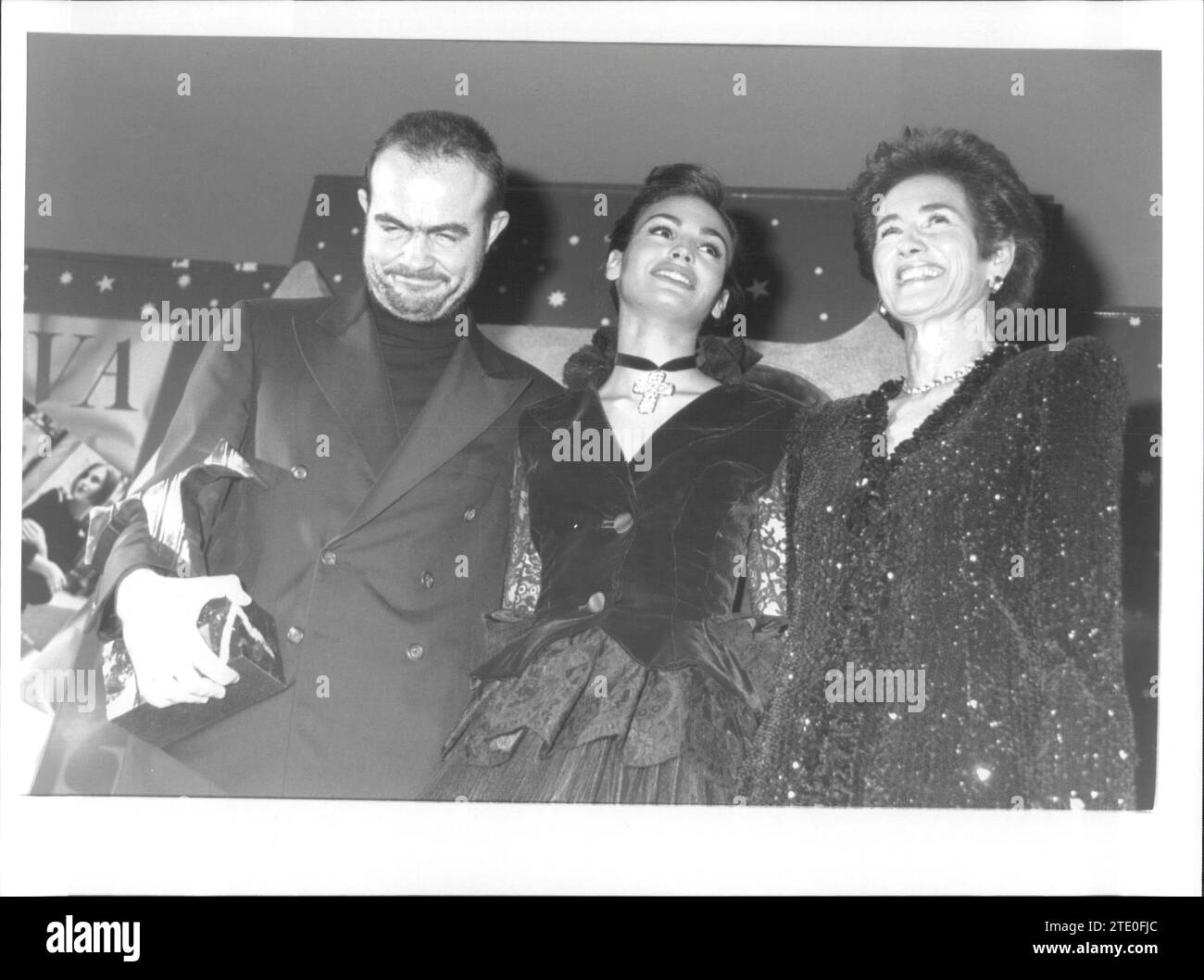 Christian Lacroix with Covandona O'Shea and Inés Sastre at the ...