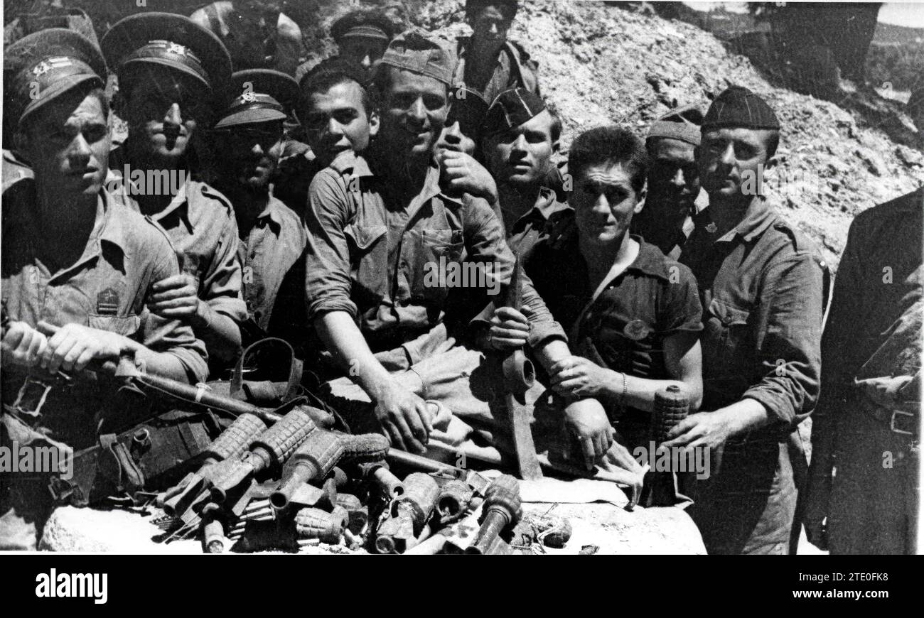 06/30/1937. Hand bombs and weapons taken from the national army in one ...