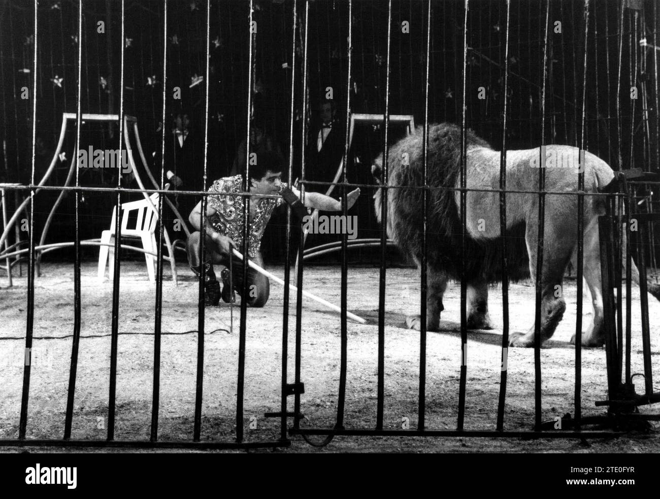 JANUARY 1993.- Angel Christ in the cage with the lions, in his circus ...