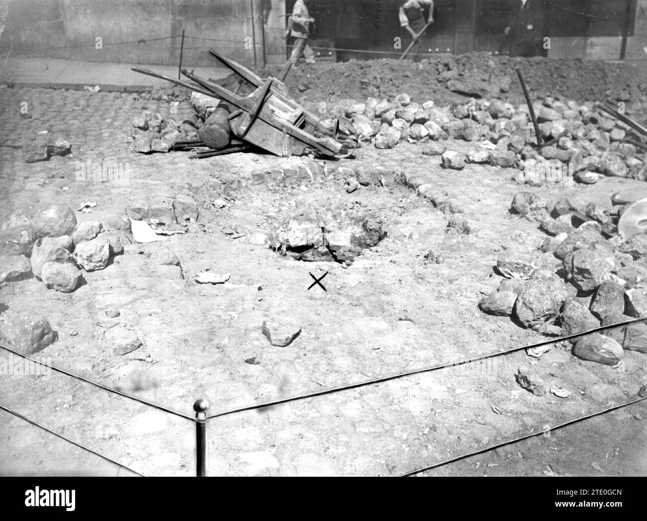 07/01/1912. Gas explosion in Madrid. Site on Arganzuela Street (X ...