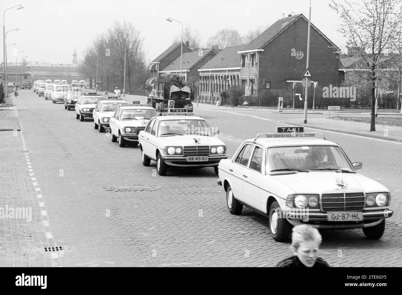 Taxi 13000 cars hi-res stock photography and images - Alamy