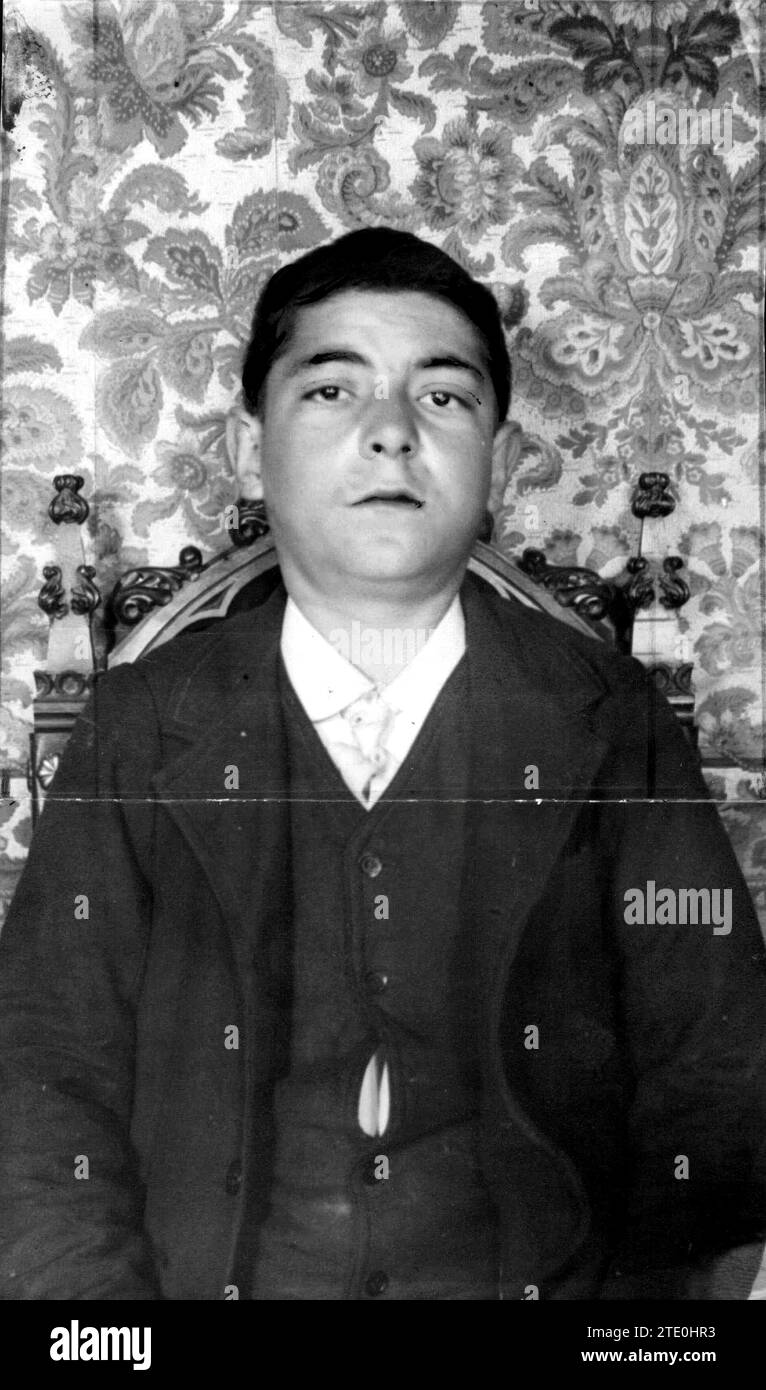 Who is the stranger hi-res stock photography and images - Alamy