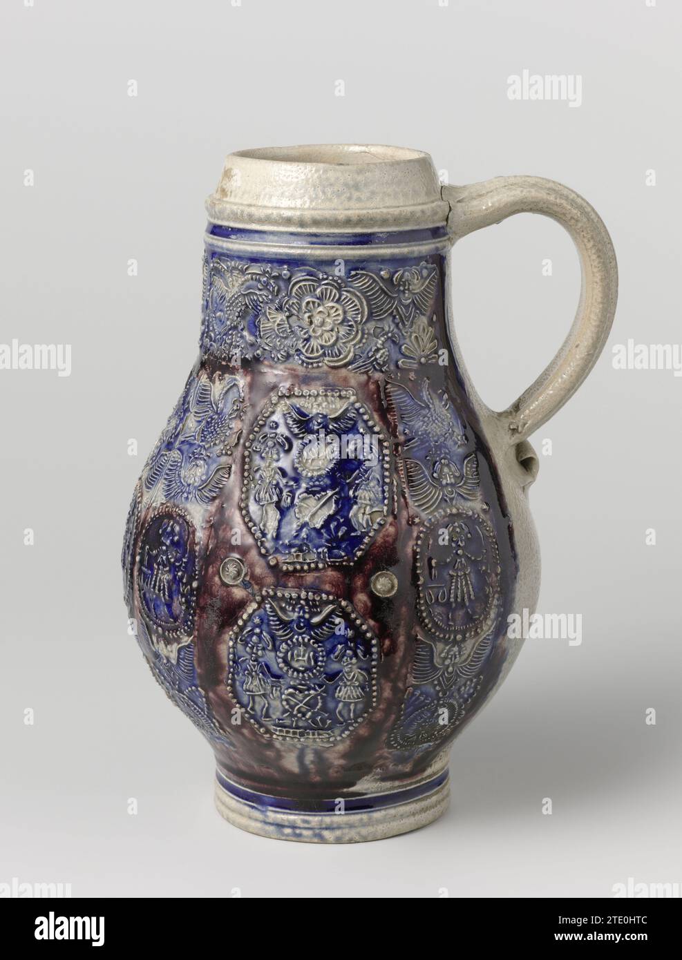 Jug with medaillons, birds and flowers, anonymous, c. 1650 - c. 1699 Can of stoneware on the ...