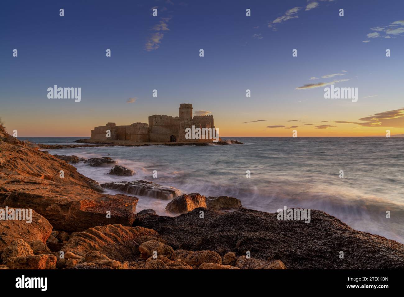 Tidal lsland hi-res stock photography and images - Alamy