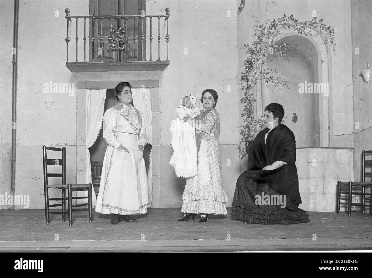 Alvarez quintero brothers hi-res stock photography and images - Alamy