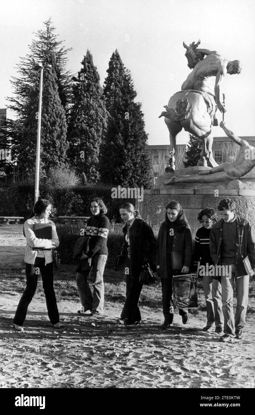 1978 students hi-res stock photography and images - Alamy