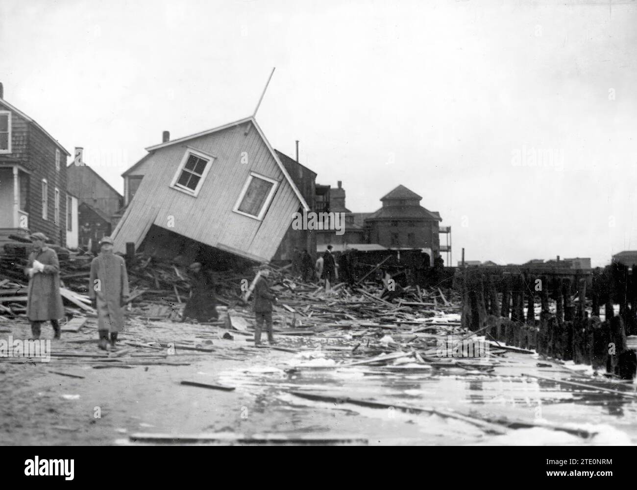 12/31/1913. Destruction of the storm in America. Remains of Sheds and ...