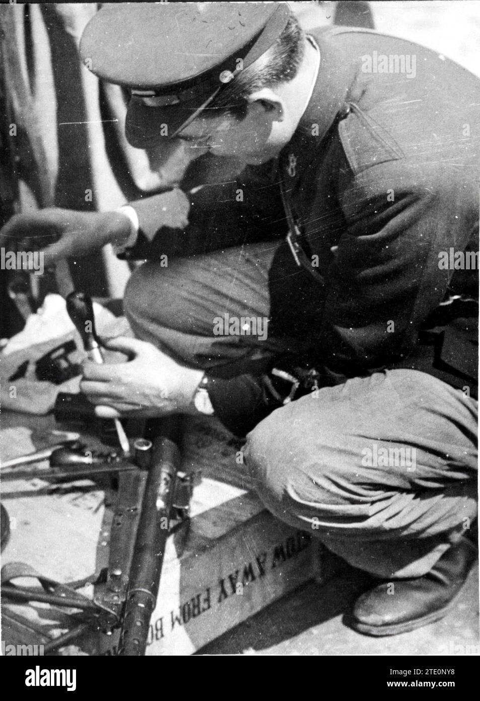 08/31/1937. The Gunsmiths of the Republican Army Repairing Automatic ...