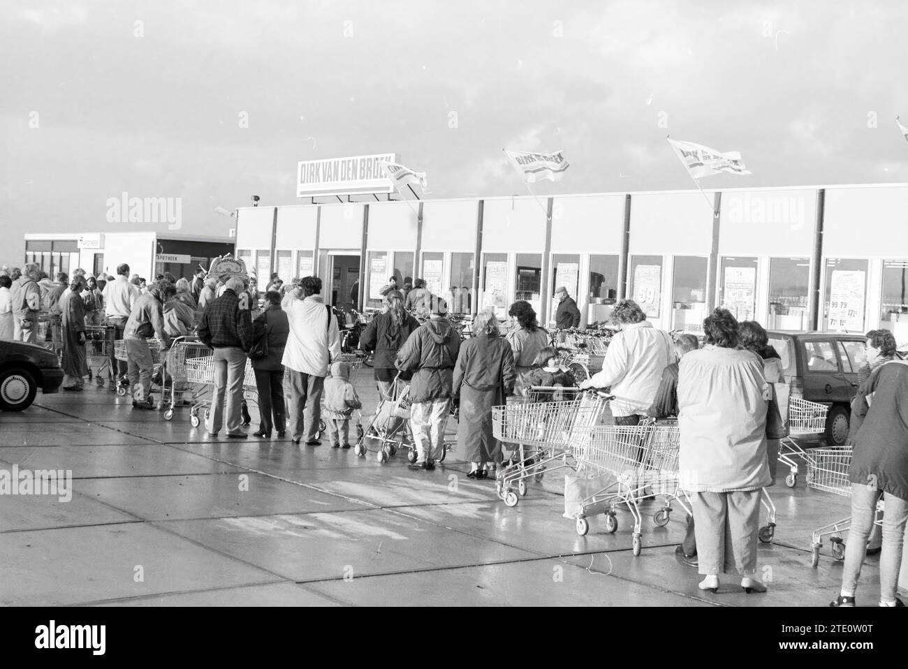Toolenburg shopping center hi-res stock photography and images - Alamy
