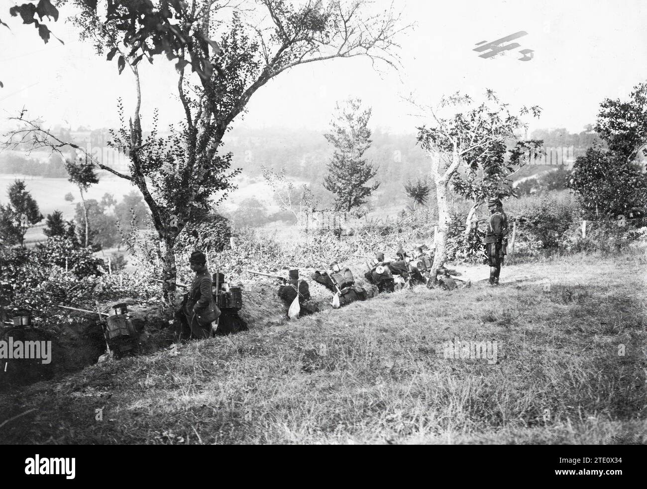 08/31/1914. The War in French territory. French infantry guerrilla ...
