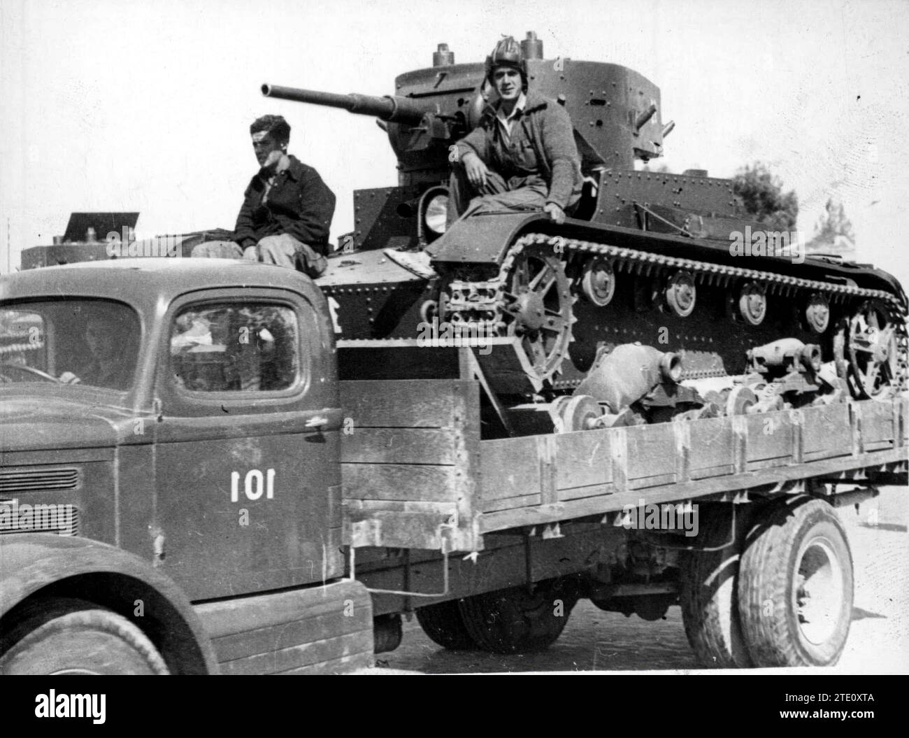 08/31/1937. The Republican Tanks that Paraded with the Infantry ...
