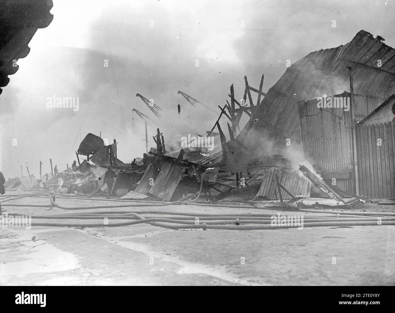 01/31/1912. Terrible fire in Amsterdam. Extinguishing work on the ...