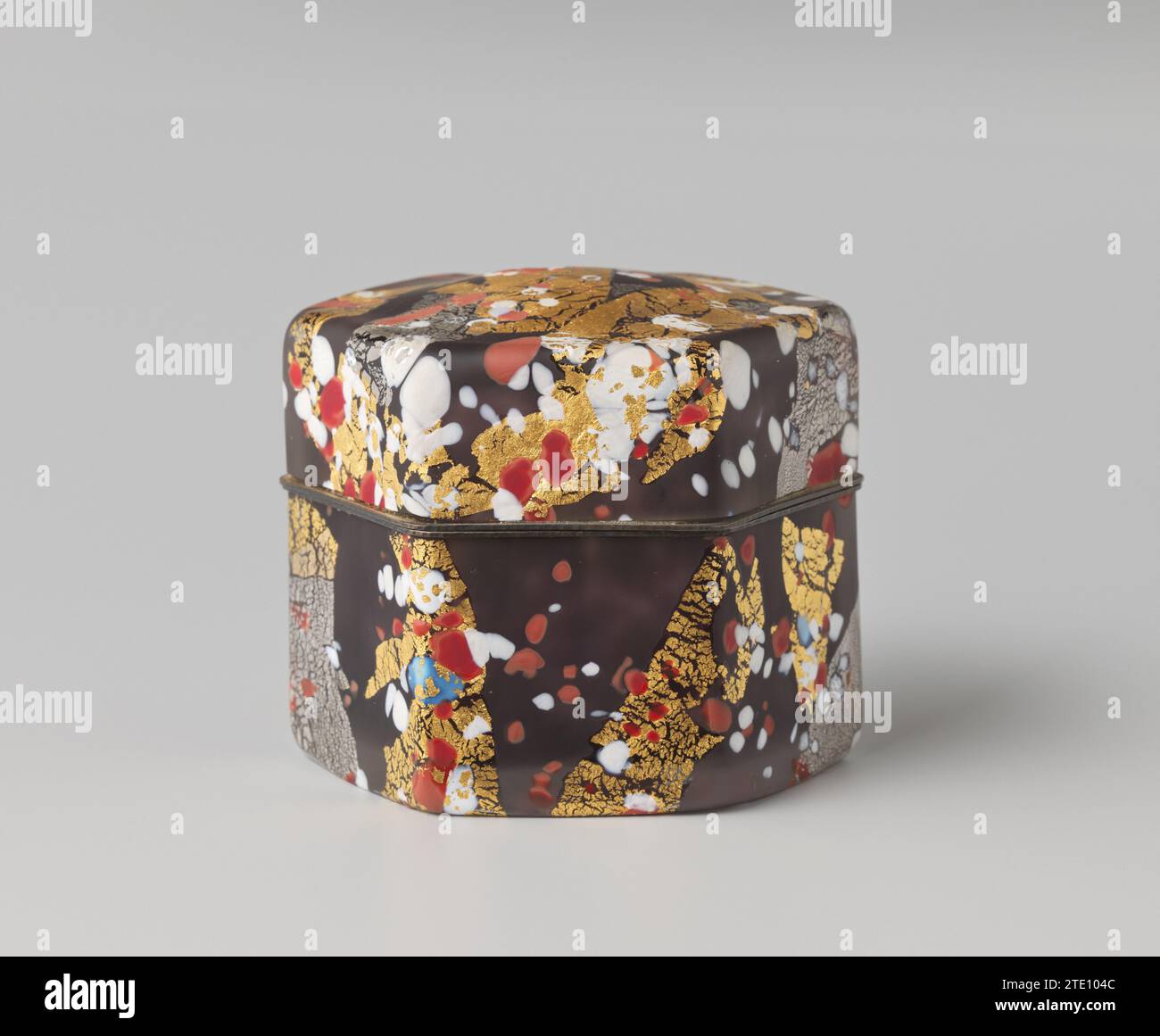 Glass lidded container with silver mounts, Fujita Kyōhei, c. 1980 - c ...