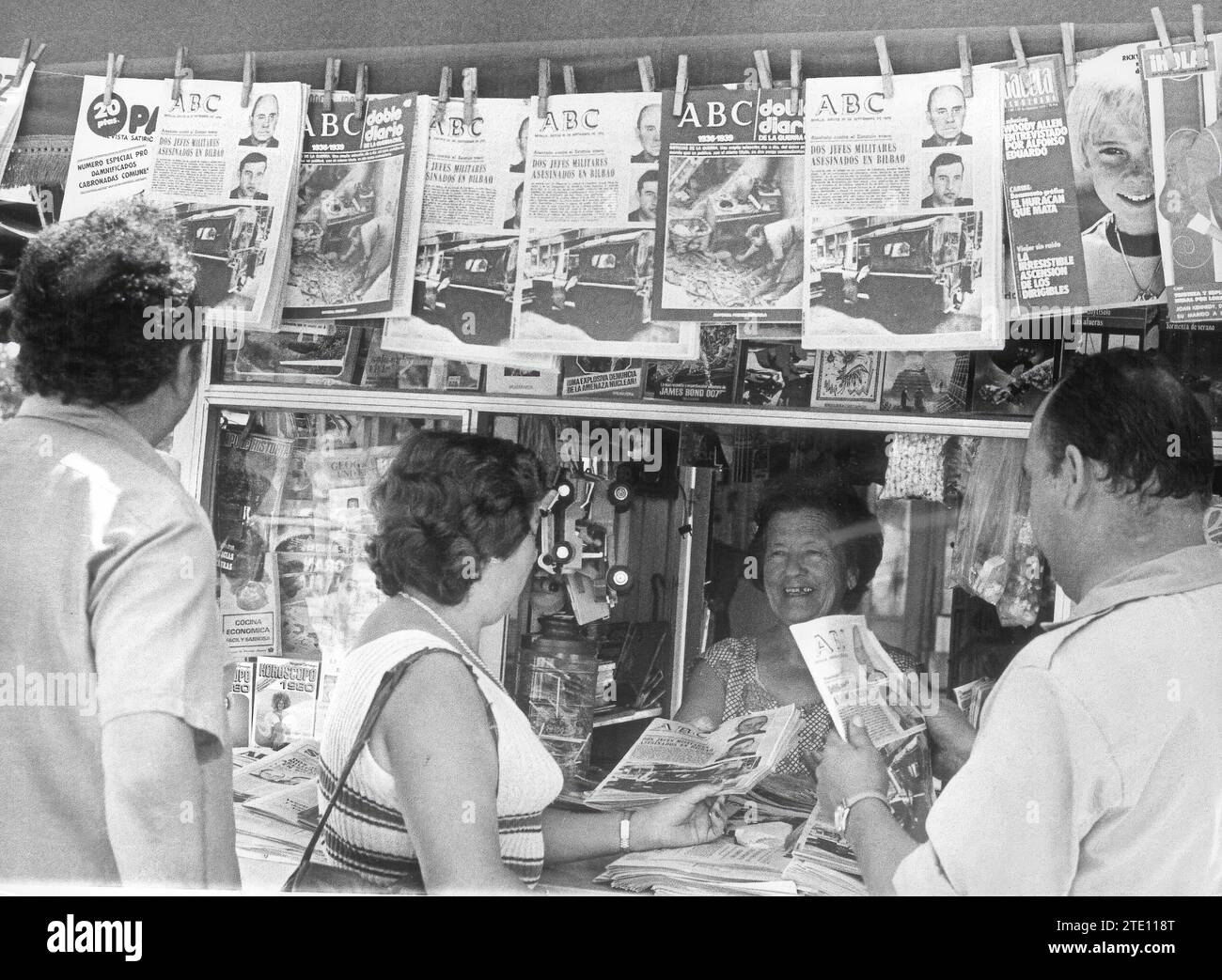 10/11/1979. Seville kiosk selling the ABC. Credit: Album / Archivo ABC ...
