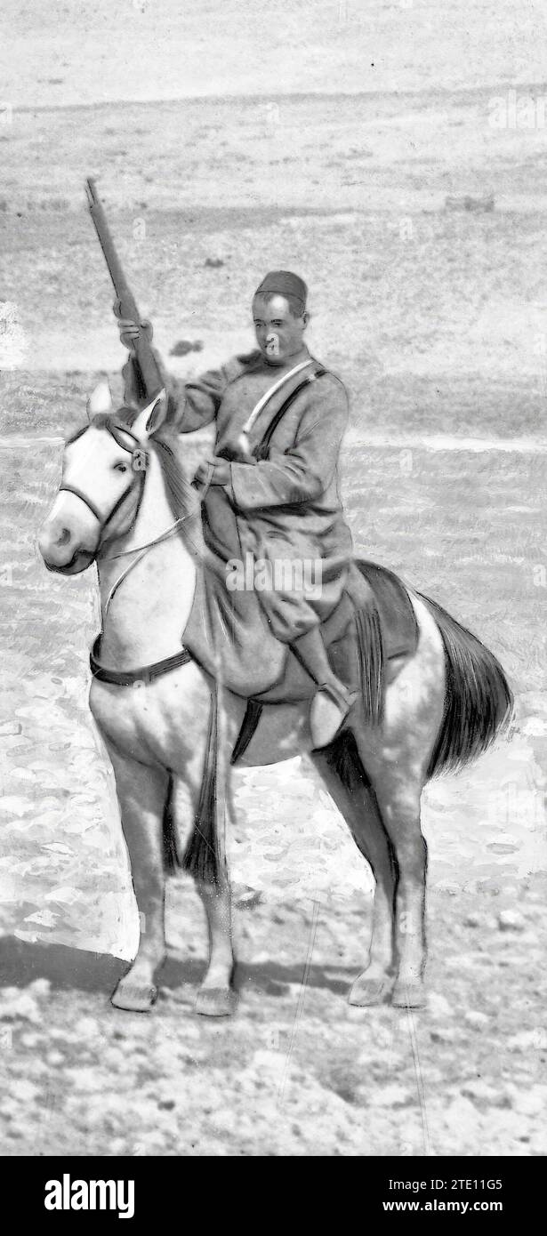 09/30/1913. Addicted Moors. Soldier of the indigenous police of Tetual ...