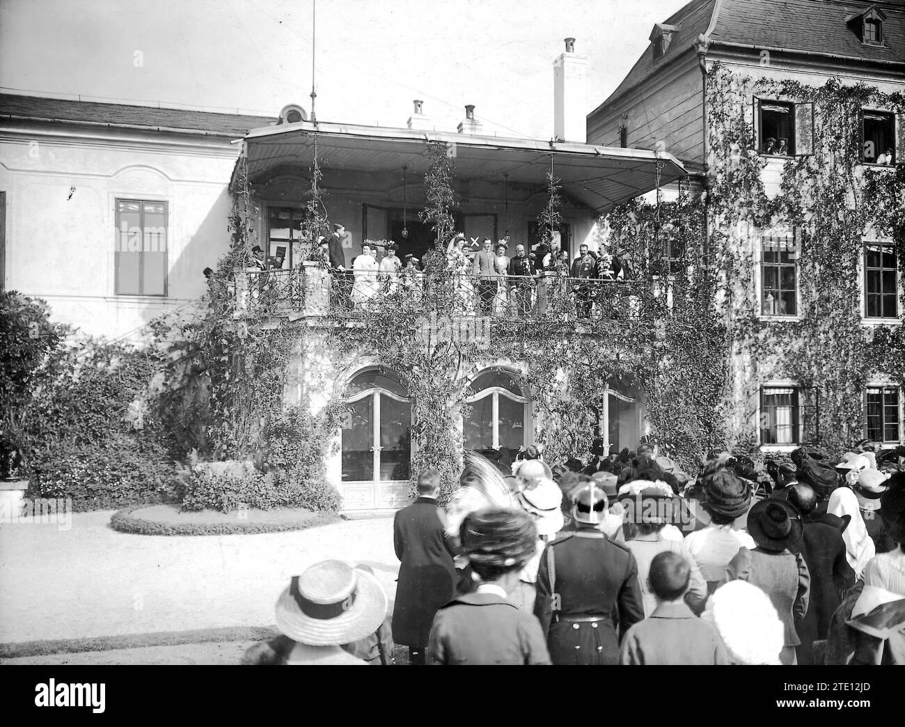 09/30/1911. Wedding of Princes in Austria-Hungary the newlyweds ...