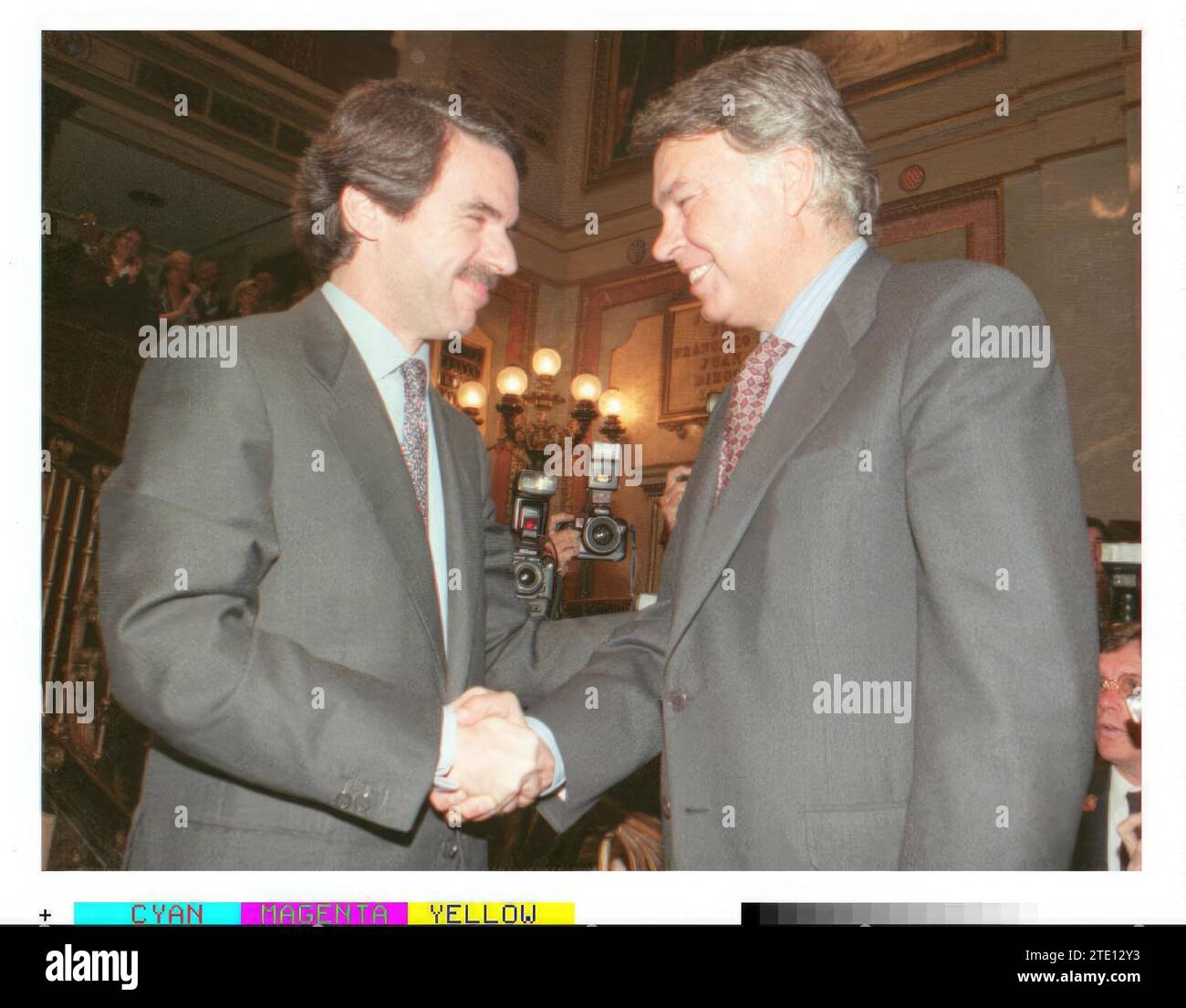 Madrid, 4/5/1996. José María Aznar is congratulated by Felipe González ...