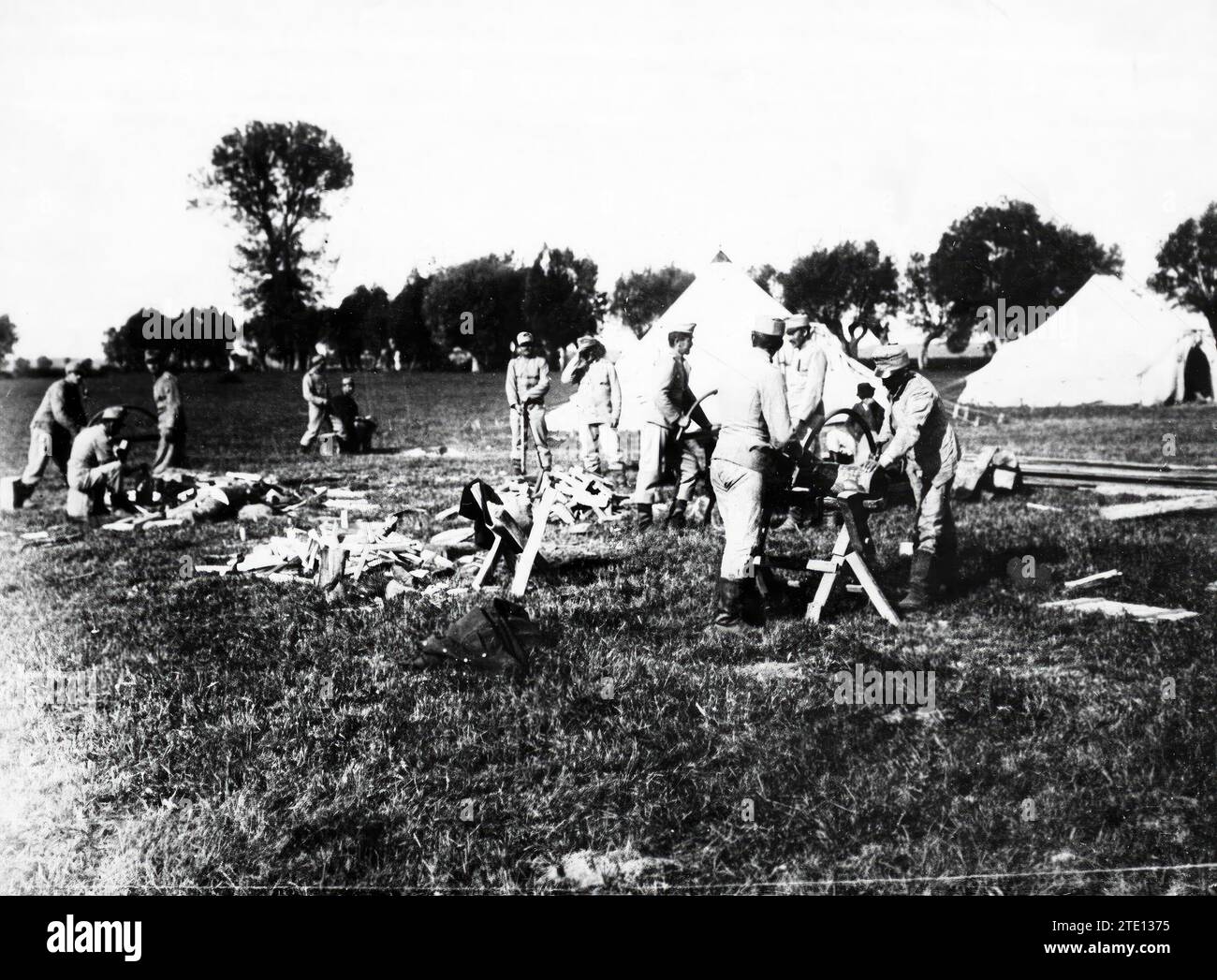 11/01/1914. From the Austro-Hungarian army. Engineer Soldiers Working ...