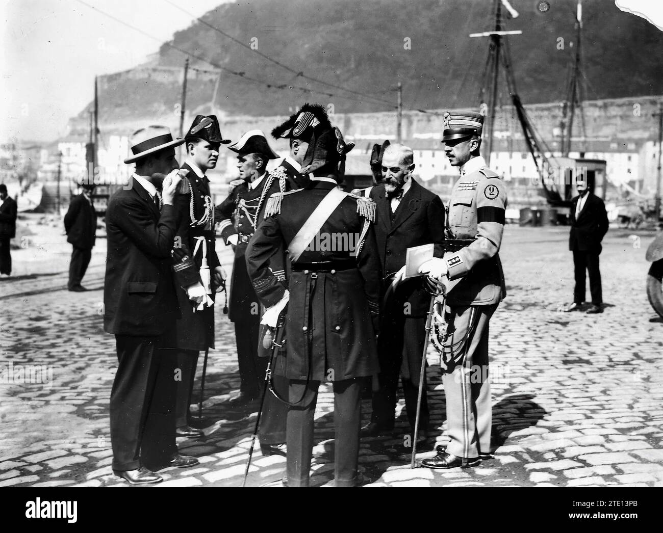 Italian military officers hi-res stock photography and images - Alamy