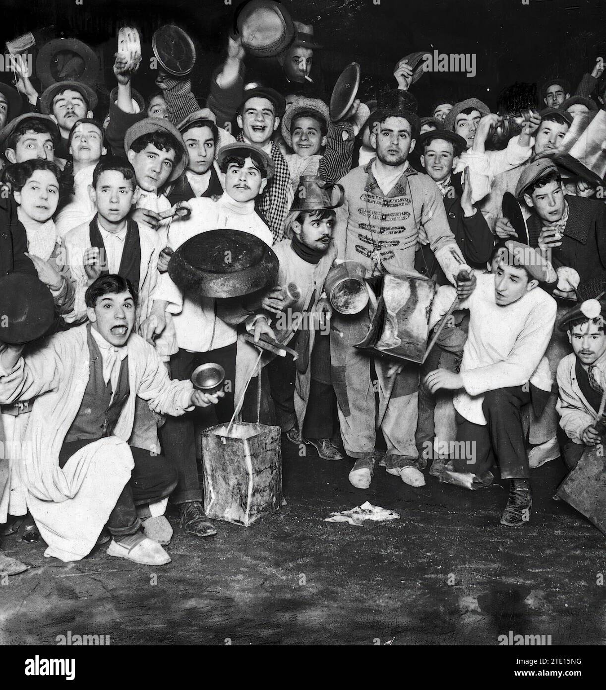 Madrid, 12/31/1912. At the beginning of the year. A detail of the grape ...