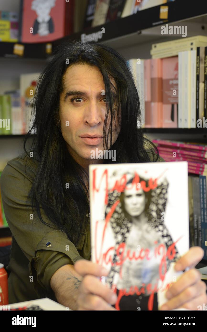 Mario maya hi-res stock photography and images - Alamy