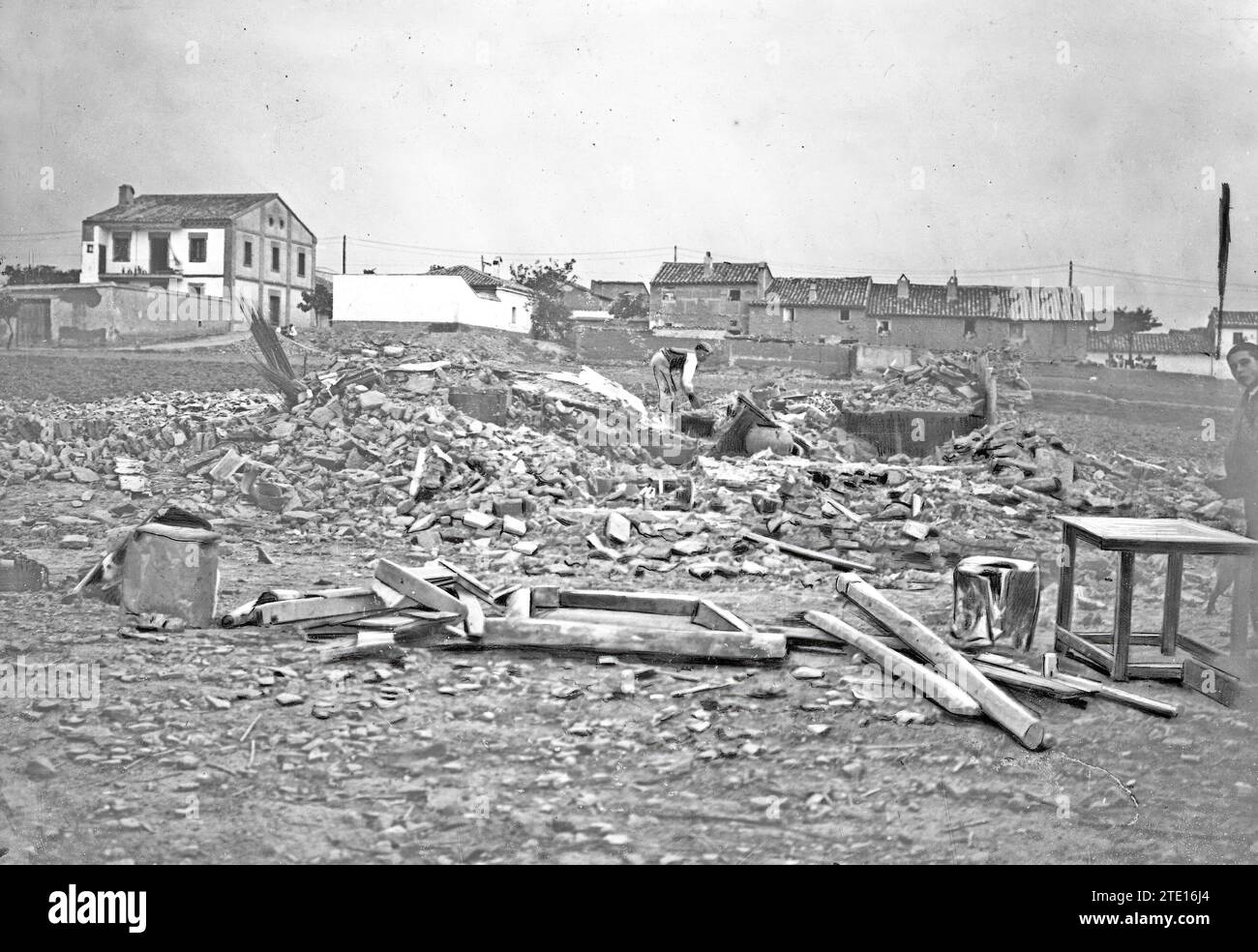 06/30/1914. A catastrophe in Zaragoza. Ruins of D. Ángel Sanz's ...